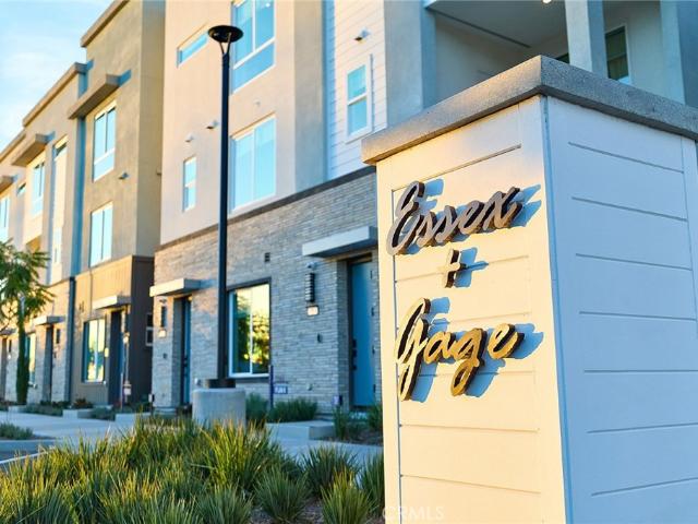 7268 Ellington, Huntington Beach, CA 92647 | MLS #OC26016 | Compass