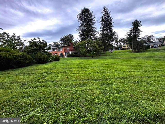 7260 Mosby Drive