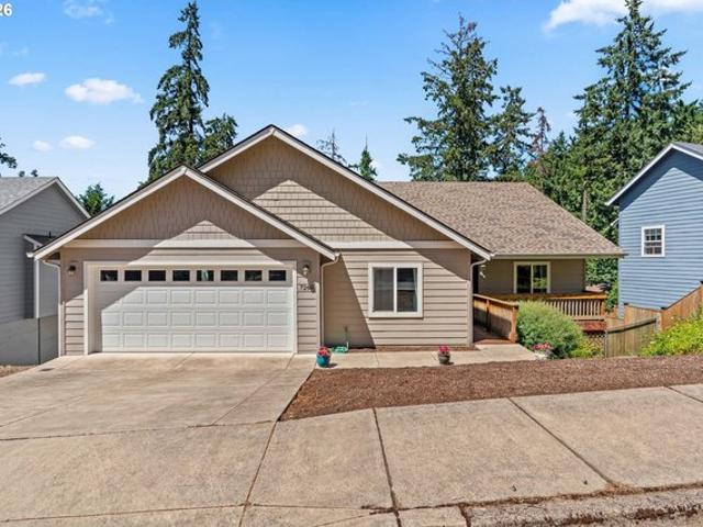 7260 Glacier Dr, Springfield, OR 97478