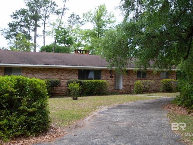 7260 Riverwood Drive East