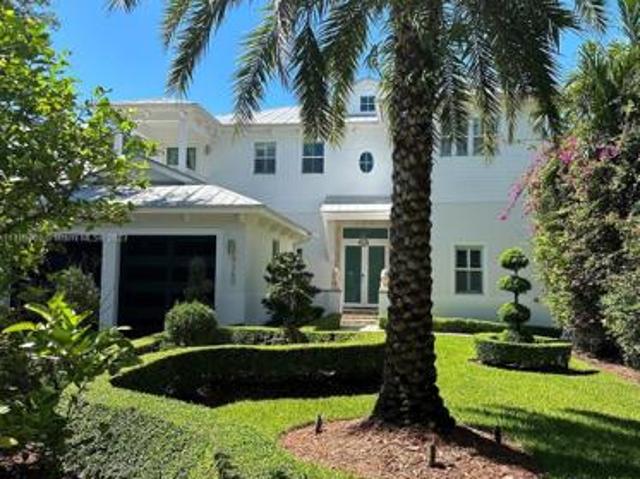 7260 164th Ter SW, Palmetto Bay, FL 33157