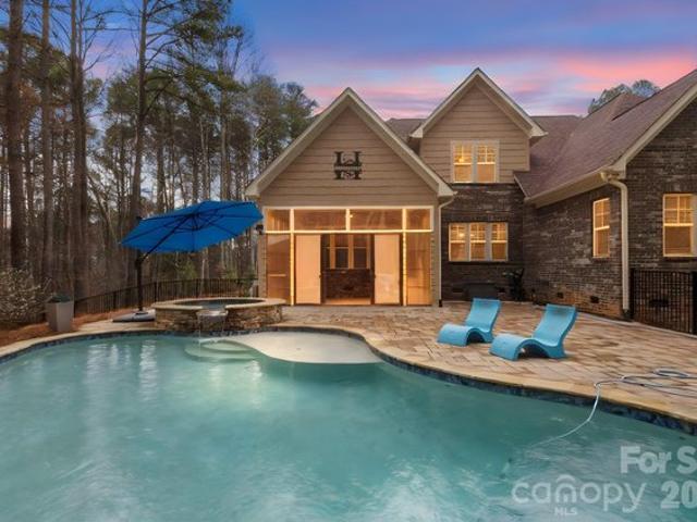7261 Bay Ridge Dr, Denver, NC 28037