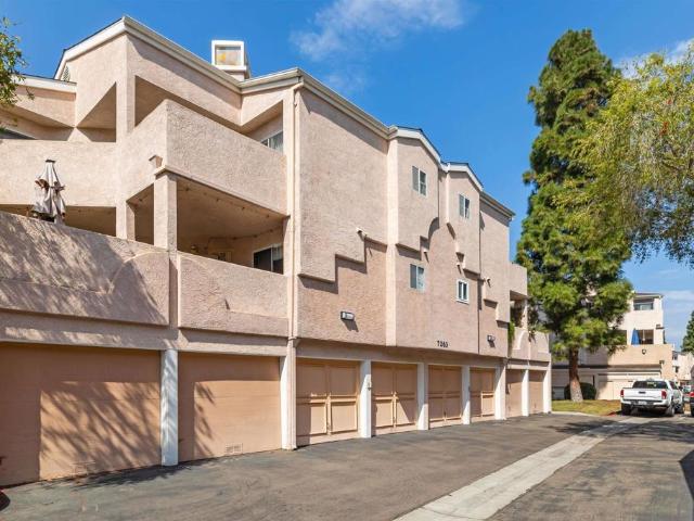 7263 Camino Degrazia 32