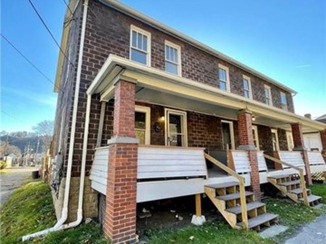 726 7th Ave, Brackenridge, PA 15014