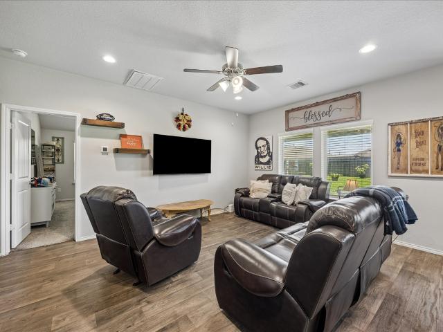 726 Desert Pea Lane