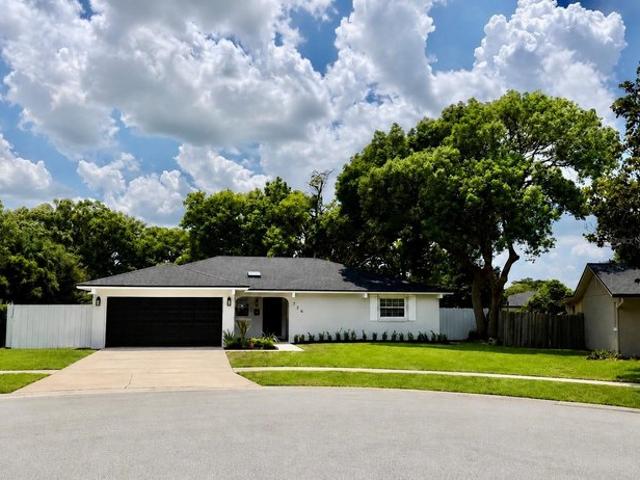 726 Forest Glen Ct, Maitland, FL 32751