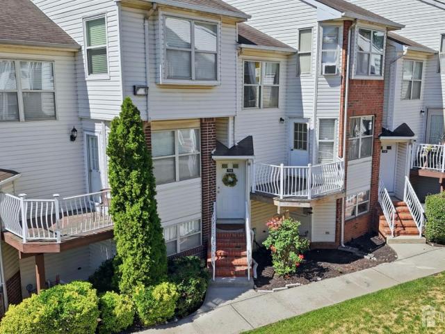 726 Harbortown Boulevard