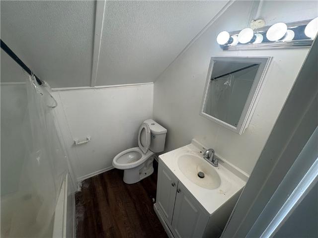 726 Large Ave C