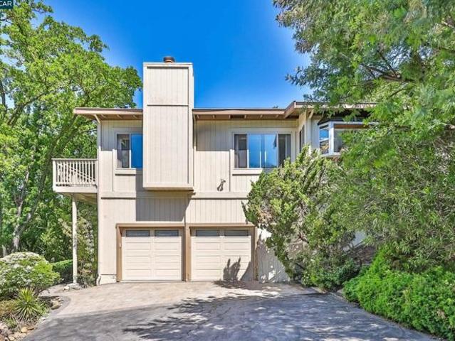 726 Las Trampas Rd, Lafayette, CA 94549