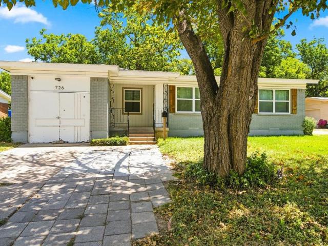 726 N Carrier Parkway