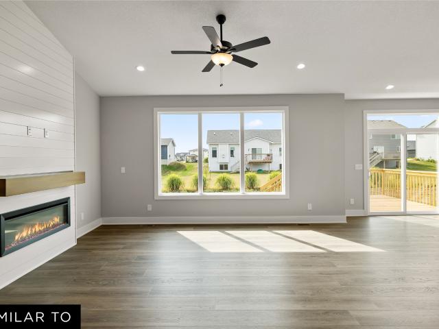 726 NE Crossing Oaks Drive