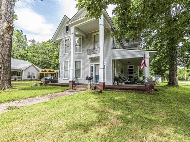 726 S Main St, Covington, TN 38019