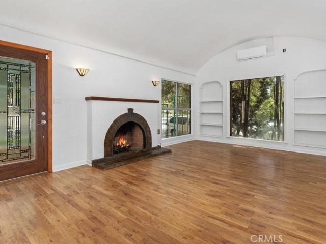 726 S Oak