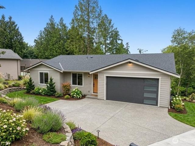 726 Shelter Bay Dr, La Conner, WA 98257