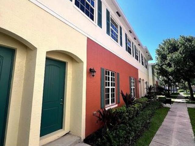 726 SW 1st Way, Pompano Beach, FL 33060