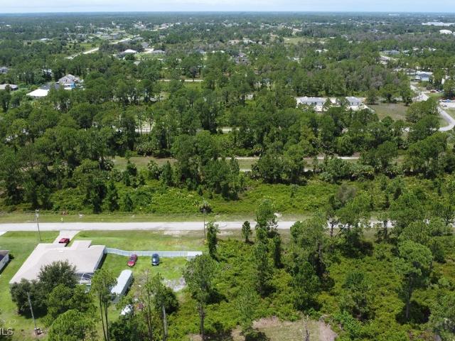 726 Pinecastle Dr, Lehigh Acres, FL 33974 | MLS #2025005