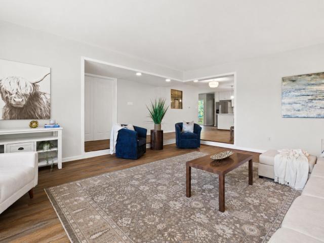 726 Royal Park Rd