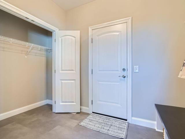 7275 Agate Trail