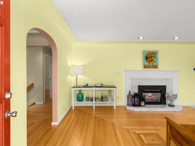 7275 sw sylvan ct