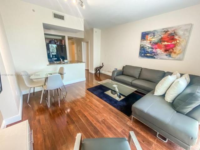 7275 SW 90th Way #305, Miami, FL 33156