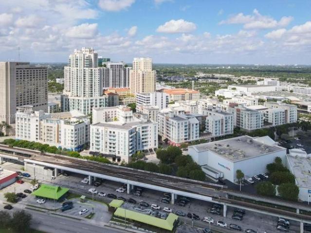 7275 90th St SW #C310, Miami, FL 33156