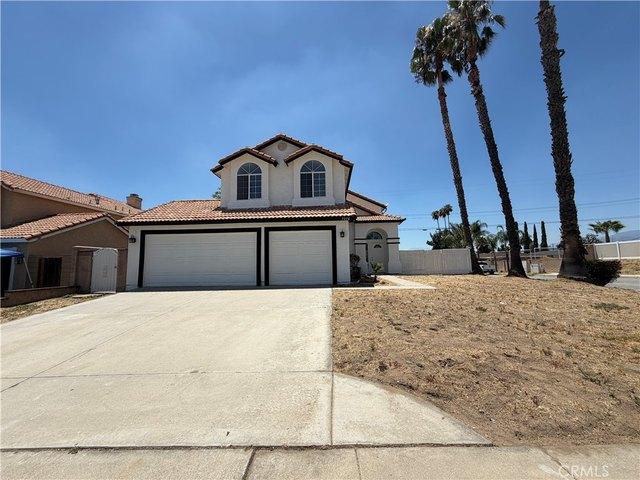 7276 Catalpa Ave, Highland, CA 92346