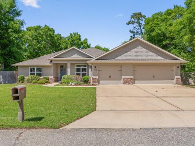 7278 Mossy Oaks Ct, Navarre, FL 32566
