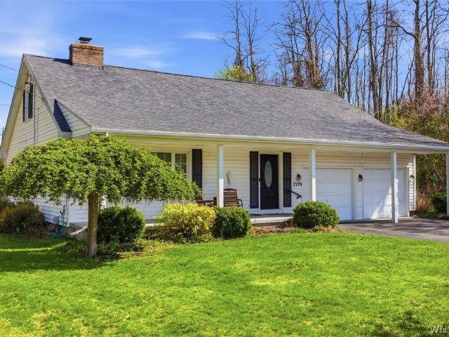 7279 Selden Road