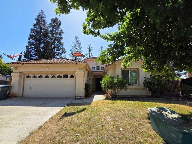 7270 N Gorma Ave, Fresno, CA 93722