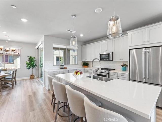 7270 Crystal Dr, Huntington Beach, CA 92648