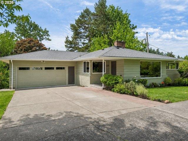 7270 SW Nevada Ter, Portland, OR 97219