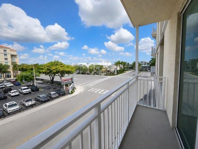 7270 SW 88th St Unit B202, Miami, FL 33156