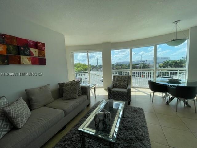 7270 SW 88th St, Unit B203, Miami, FL 33156 | MLS #A11940 | Compass