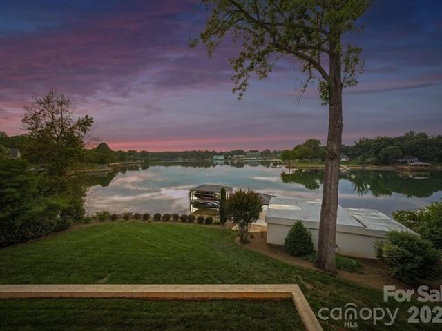 7272 Lynbrook Cir, Denver, NC 28037