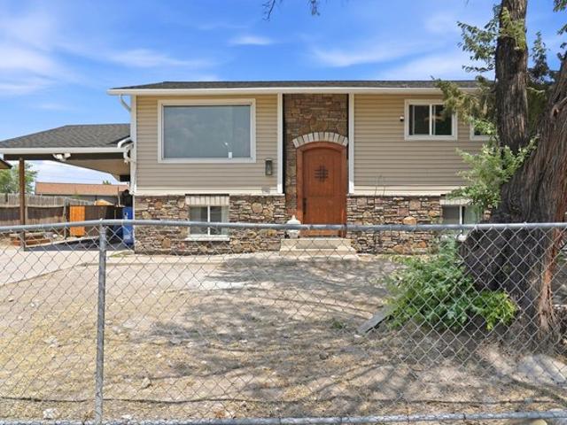 7272 W Gardenia Ave, Magna, UT 84044
