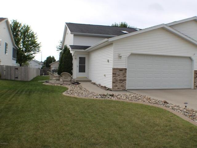 727 14th Ave E, West Fargo, ND 58078