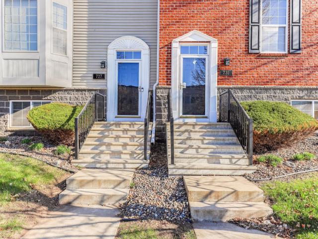 727 2nd St NE, Hopkins, MN 55343 | MLS #7046