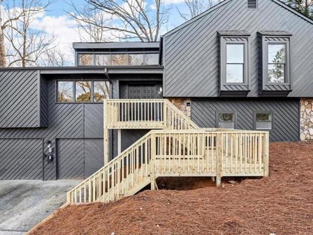 727 Bayliss Dr, Marietta, GA 30068