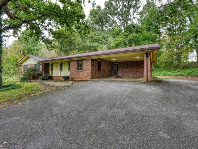 727 Bell Creek Rd, Hiawassee, GA 30546