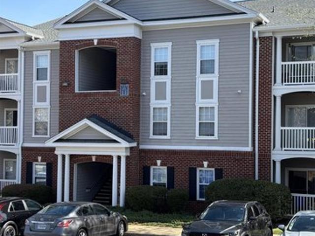 727 Denali Way Apt 6, Charlottesville, VA 22903