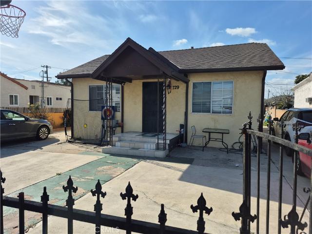 727 Eastmont Ave, Los Angeles, CA 90022 | MLS #TR26035 | Compass
