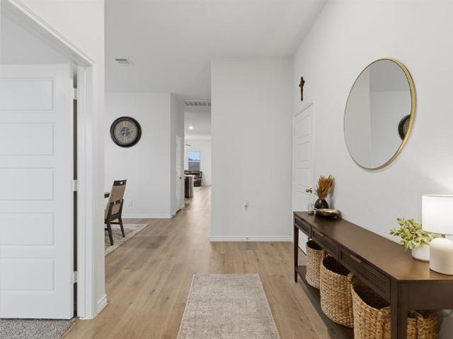 727 Fort Lane