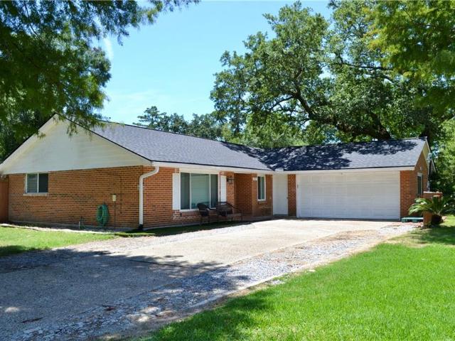 727 Hutchinson St, Mandeville, LA 70448 | MLS #2512 | Compass