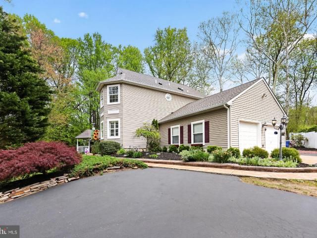 727 Hurffville Cross Keys Rd, Sewell, NJ 08080 | MLS #NJGL2072 | Compass