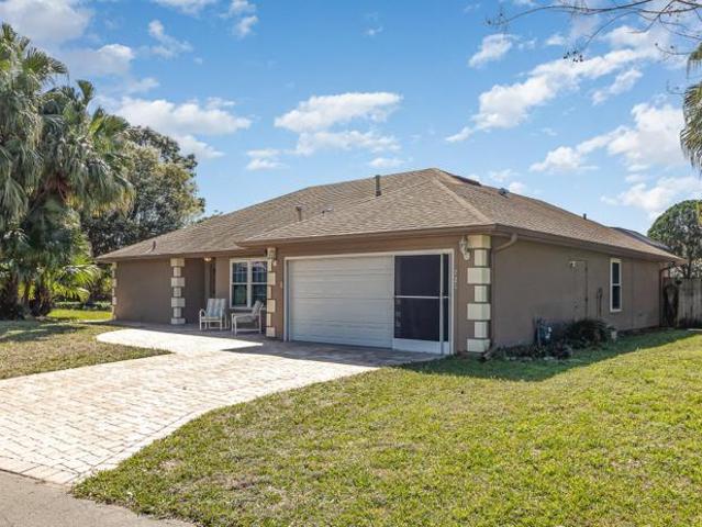 727 John Carroll Ln, West Melbourne, FL 32904