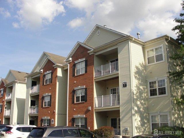 727 Lucy Ct, South Plainfield, NJ 07080