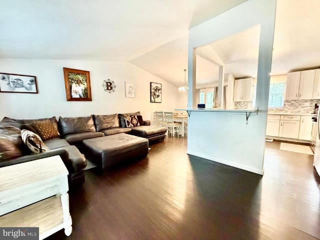727 Moonraker Court