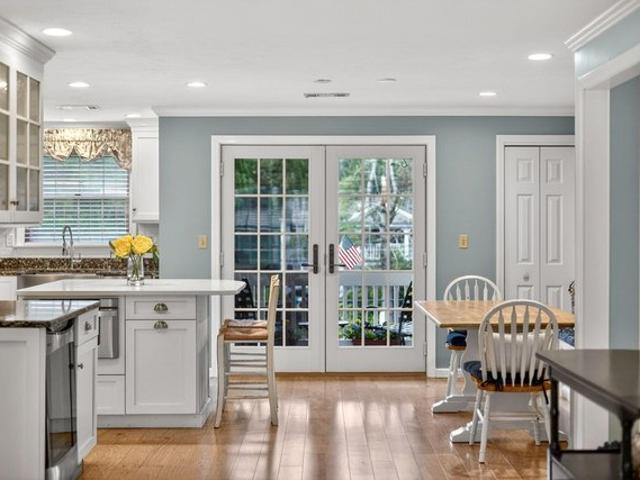 727 Main St Apt F3, Osterville, MA 02655