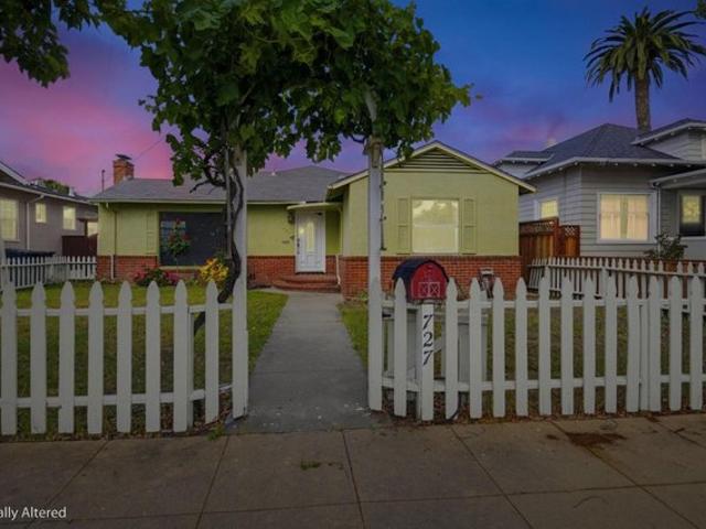 727 S I St, Livermore, CA 94550