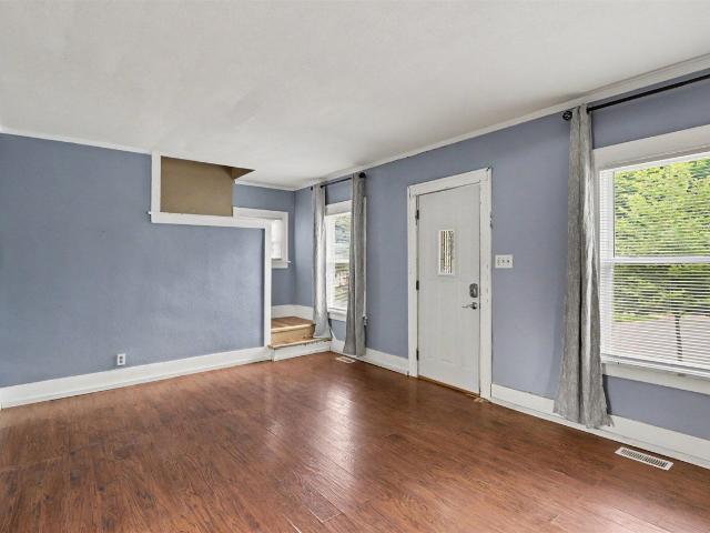727 Staples Avenue